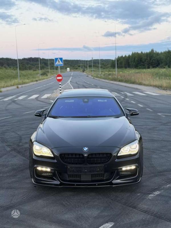 Melns BMW 640 Gran Coupe 2017 Viļņa, ar dzinēja tilpumu 3.00 L un nobraukumu 200 tūkst. km par 19600 €, foto 3 vietnē AUTOMOTO.COM.LV