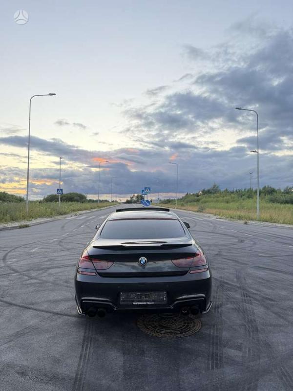 Melns BMW 640 Gran Coupe 2017 Viļņa, ar dzinēja tilpumu 3.00 L un nobraukumu 200 tūkst. km par 19600 €, foto 9 vietnē AUTOMOTO.COM.LV