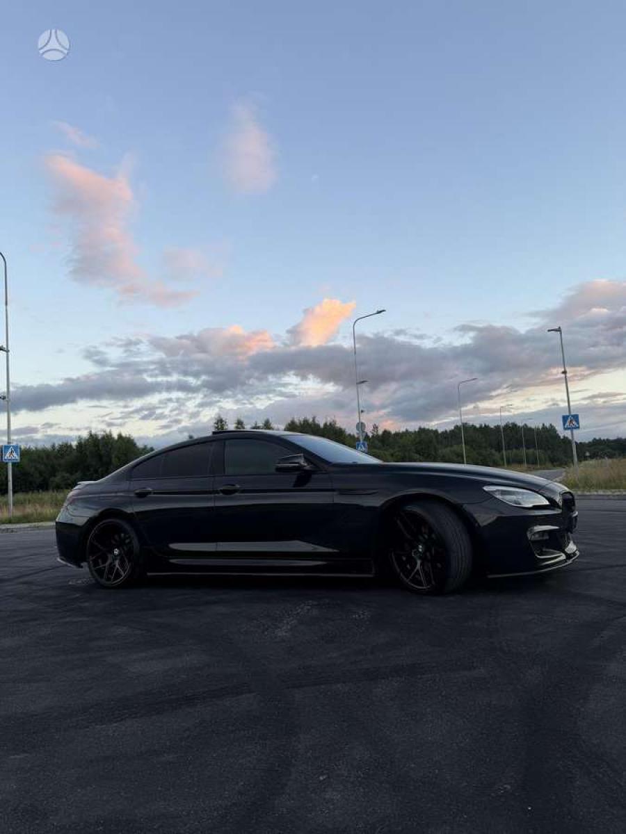 Black BMW 640 Gran Coupe 2017 in Vilnius, with an engine capacity of 3.00 L and mileage of 200 thousand km for 19600 €, photo 13 on AUTOMOTO.COM.LV