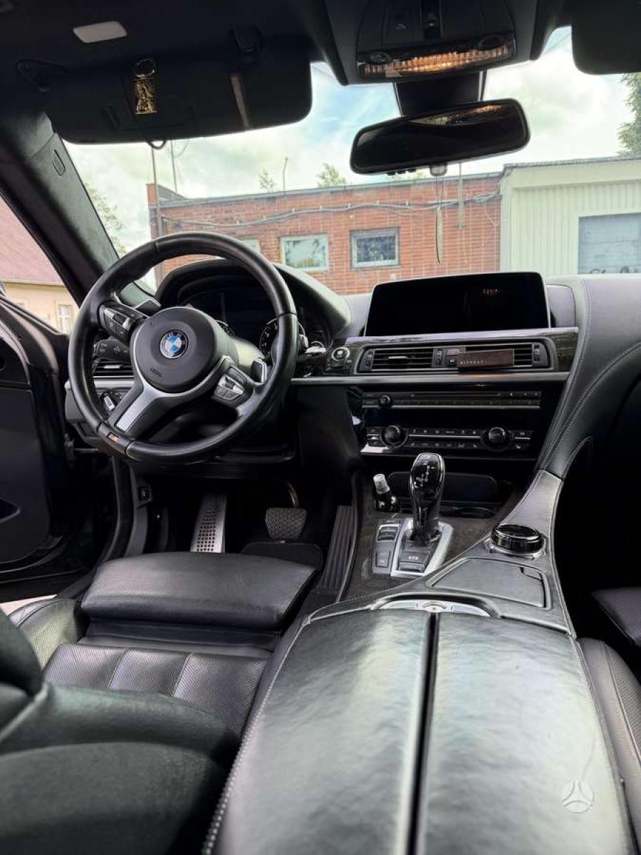 Black BMW 640 Gran Coupe 2017 in Vilnius, with an engine capacity of 3.00 L and mileage of 200 thousand km for 19600 €, photo 20 on AUTOMOTO.COM.LV