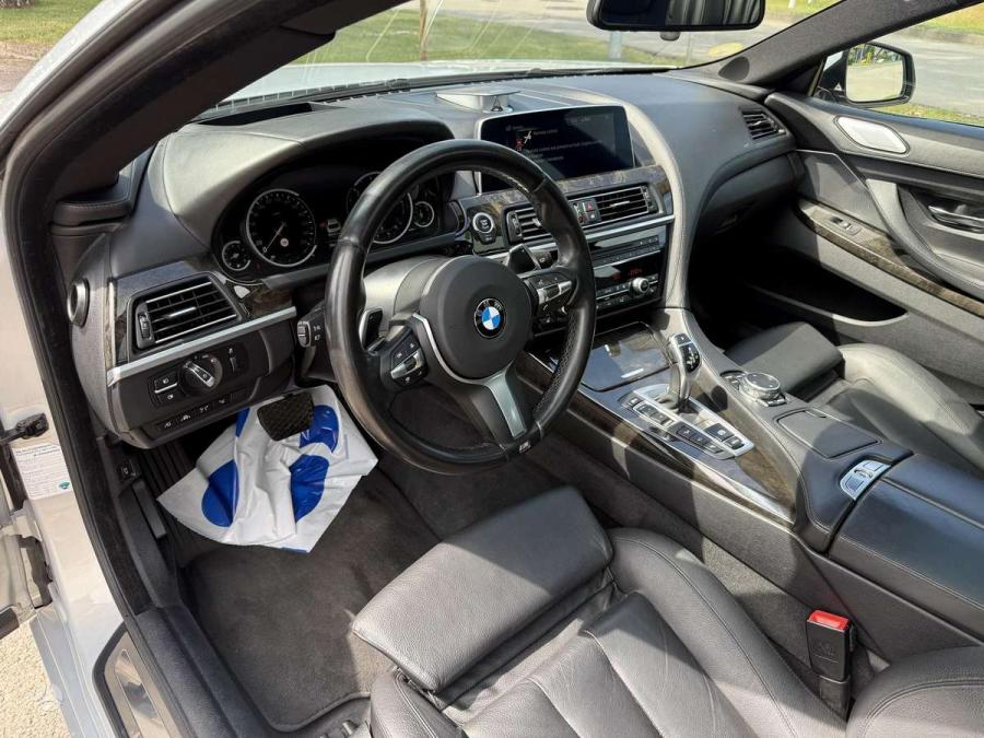 Pelēks BMW 640 Gran Coupe 2015 Tauragė, ar dzinēja tilpumu 2.99 L un nobraukumu 280 tūkst. km par 14999 €, foto 13 vietnē AUTOMOTO.COM.LV