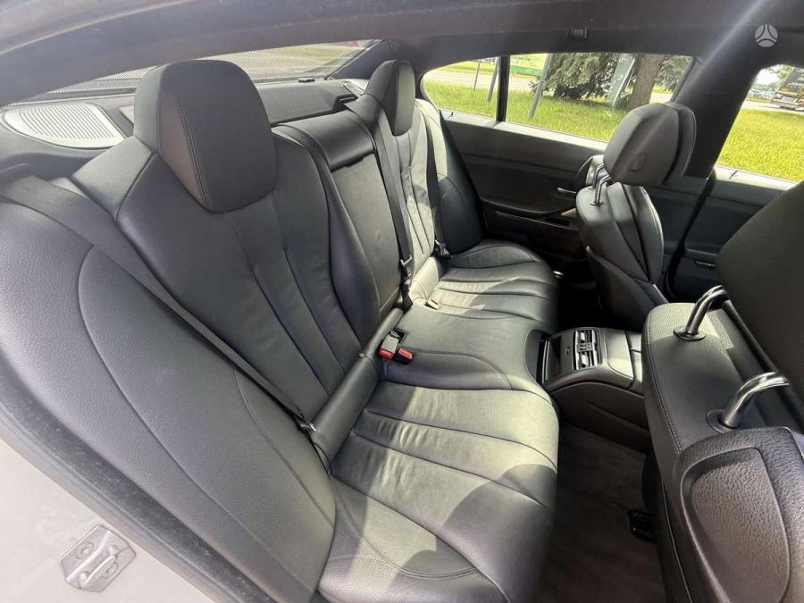Pelēks BMW 640 Gran Coupe 2015 Tauragė, ar dzinēja tilpumu 2.99 L un nobraukumu 280 tūkst. km par 14999 €, foto 17 vietnē AUTOMOTO.COM.LV