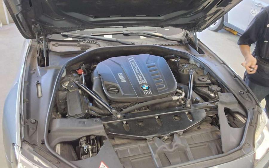 Pelēks BMW 640 Gran Coupe 2014 Kauņa, ar dzinēja tilpumu 3.00 L un nobraukumu 176 tūkst. km par 14600 €, foto 12 vietnē AUTOMOTO.COM.LV