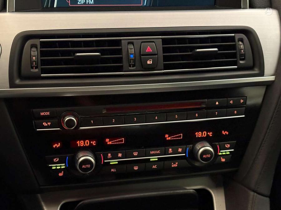 Sarkans BMW 640 Gran Coupe 2013 Marijampole, ar dzinēja tilpumu 2.99 L un nobraukumu 278 tūkst. km par 15650 €, foto 32 vietnē AUTOMOTO.COM.LV