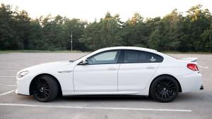 White BMW 640 Gran Coupe 2016 in Klaipeda, with an engine capacity of 2.98 L and mileage of 109 thousand km for 21000 €, photo 11 on AUTOMOTO.COM.LV