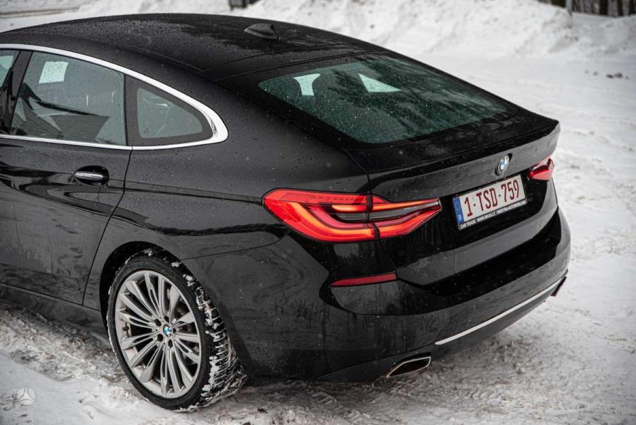 Melns BMW 640 Gran Turismo 2018 Elektrėnai, ar dzinēja tilpumu 2.99 L un nobraukumu 279 tūkst. km par 23300 €, foto 17 vietnē AUTOMOTO.COM.LV