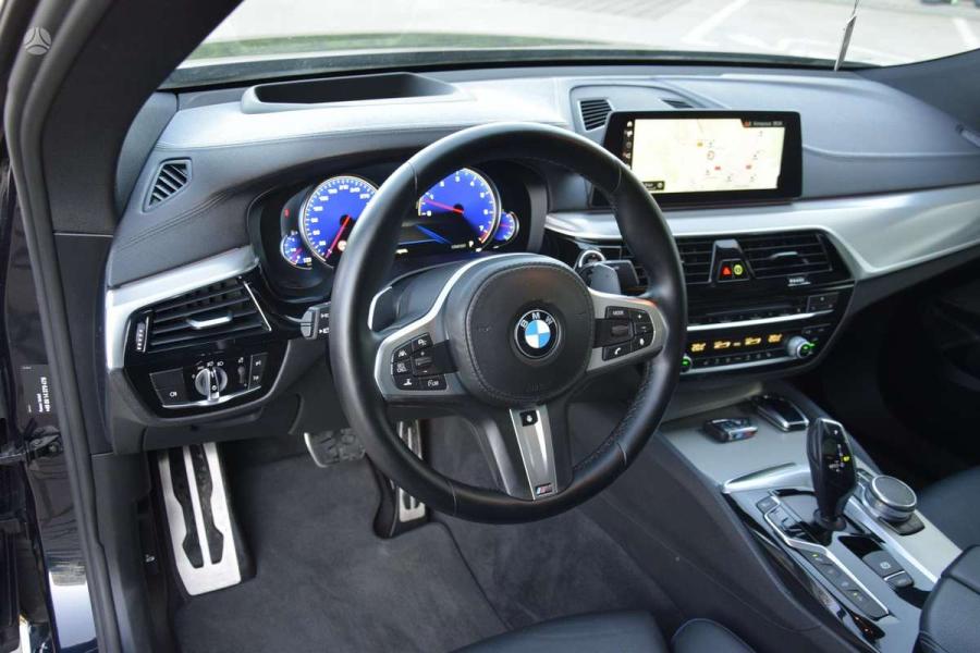 Melns BMW 640 Gran Turismo 2018 Viļņa, ar dzinēja tilpumu 3.00 L un nobraukumu 195 tūkst. km par 25200 €, foto 15 vietnē AUTOMOTO.COM.LV