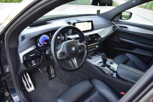 Melns BMW 640 Gran Turismo 2018 Viļņa, ar dzinēja tilpumu 3.00 L un nobraukumu 195 tūkst. km par 25200 €, foto 16 vietnē AUTOMOTO.COM.LV