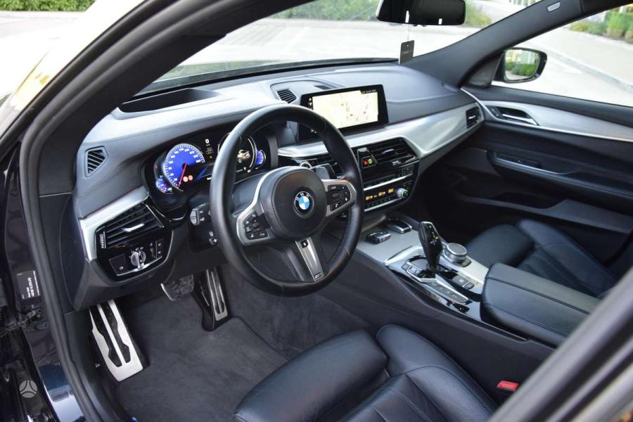 Melns BMW 640 Gran Turismo 2018 Viļņa, ar dzinēja tilpumu 3.00 L un nobraukumu 195 tūkst. km par 25200 €, foto 16 vietnē AUTOMOTO.COM.LV