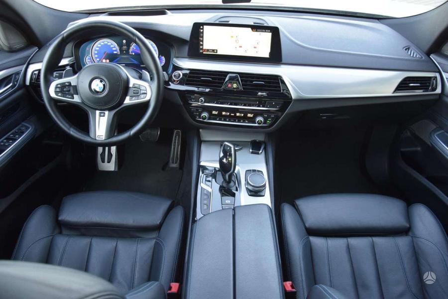 Melns BMW 640 Gran Turismo 2018 Viļņa, ar dzinēja tilpumu 3.00 L un nobraukumu 195 tūkst. km par 25200 €, foto 17 vietnē AUTOMOTO.COM.LV