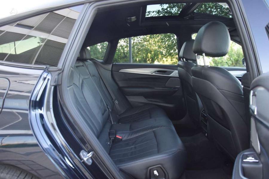 Melns BMW 640 Gran Turismo 2018 Viļņa, ar dzinēja tilpumu 3.00 L un nobraukumu 195 tūkst. km par 25200 €, foto 21 vietnē AUTOMOTO.COM.LV