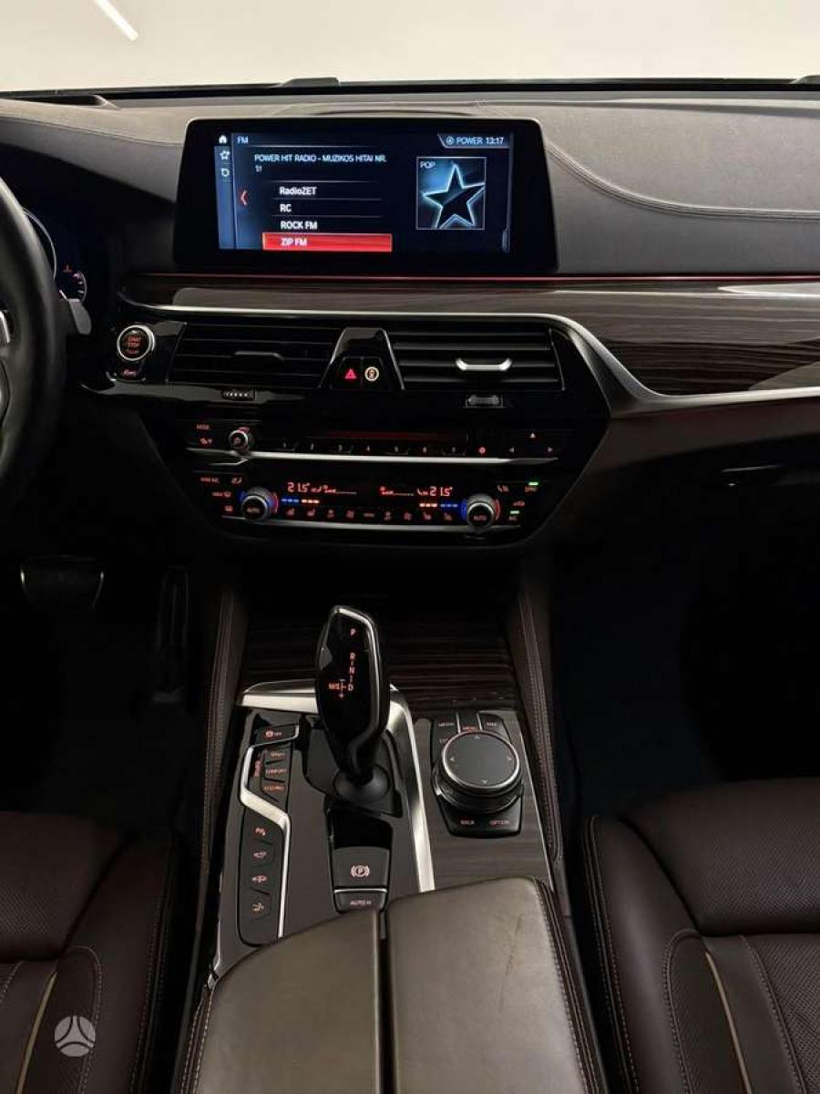 Black BMW 640 Gran Turismo 2018 in Marijampole, with an engine capacity of 2.99 L and mileage of 243 thousand km for 24999 €, photo 25 on AUTOMOTO.COM.LV