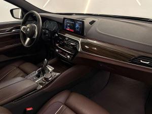 Black BMW 640 Gran Turismo 2018 in Marijampole, with an engine capacity of 2.99 L and mileage of 243 thousand km for 24999 €, photo 28 on AUTOMOTO.COM.LV