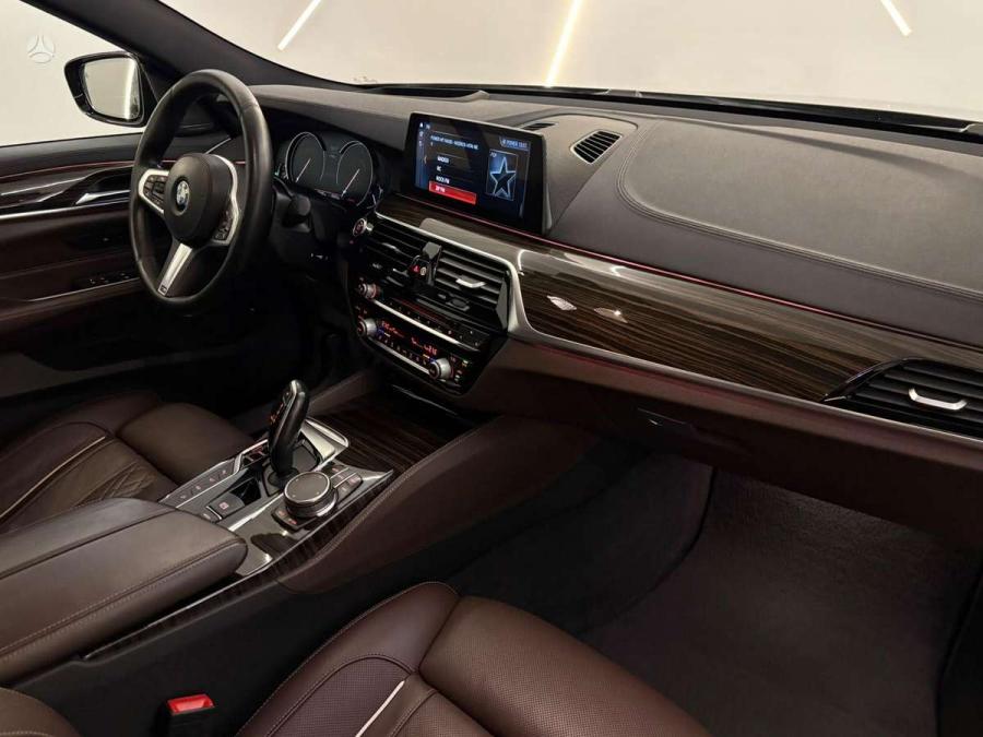 Black BMW 640 Gran Turismo 2018 in Marijampole, with an engine capacity of 2.99 L and mileage of 243 thousand km for 24999 €, photo 28 on AUTOMOTO.COM.LV