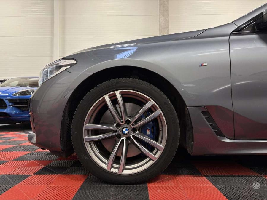 Pelēks BMW 640 Gran Turismo 2018 Viļņa, ar dzinēja tilpumu 2.99 L un nobraukumu 155 tūkst. km par 29000 €, foto 9 vietnē AUTOMOTO.COM.LV