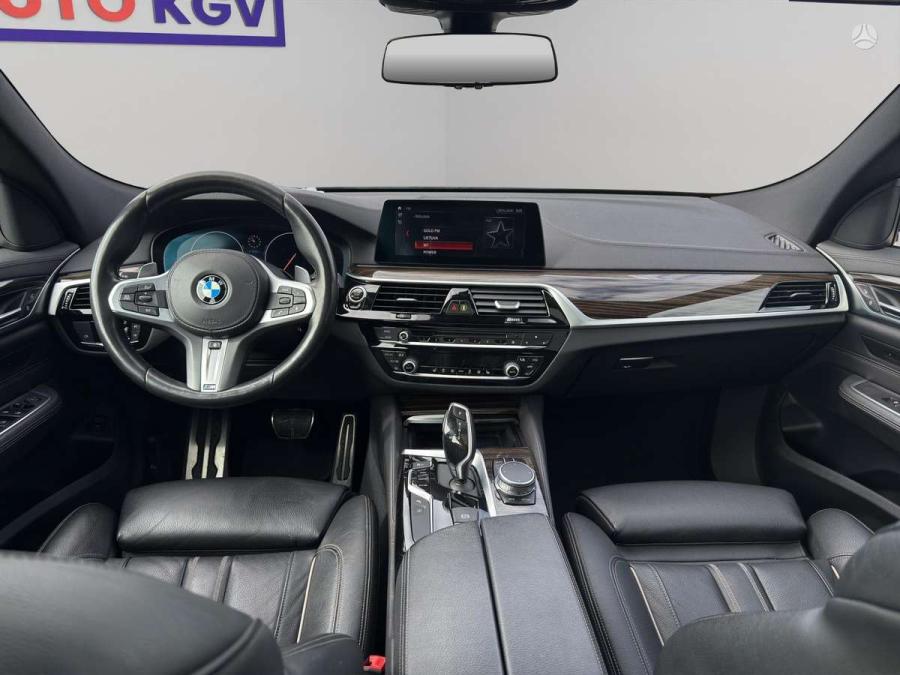 Pelēks BMW 640 Gran Turismo 2019 Kauņa, ar dzinēja tilpumu 3.00 L un nobraukumu 120 tūkst. km par 25499 €, foto 14 vietnē AUTOMOTO.COM.LV