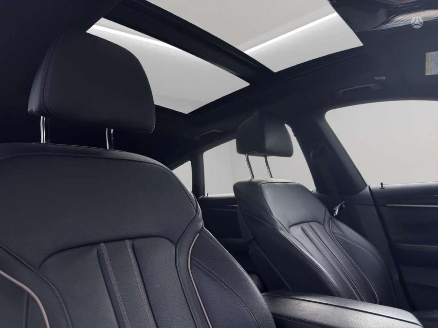 Pelēks BMW 640 Gran Turismo 2019 Kauņa, ar dzinēja tilpumu 3.00 L un nobraukumu 120 tūkst. km par 25499 €, foto 10 vietnē AUTOMOTO.COM.LV