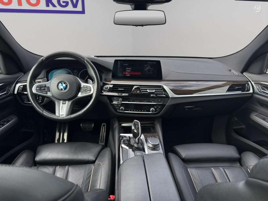 Grey BMW 640 Gran Turismo 2019 in Kaunas, with an engine capacity of 3.00 L and mileage of 120 thousand km for 25499 €, photo 14 on AUTOMOTO.COM.LV