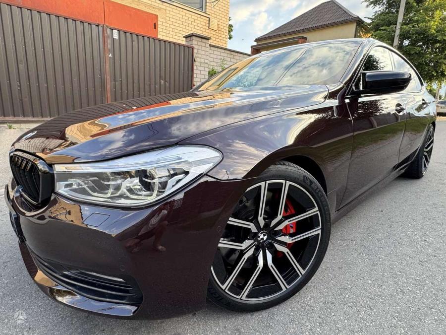 Sarkans BMW 640 Gran Turismo 2018 Šauļi, ar dzinēja tilpumu 3.00 L un nobraukumu 224 tūkst. km par 24200 €, foto 11 vietnē AUTOMOTO.COM.LV