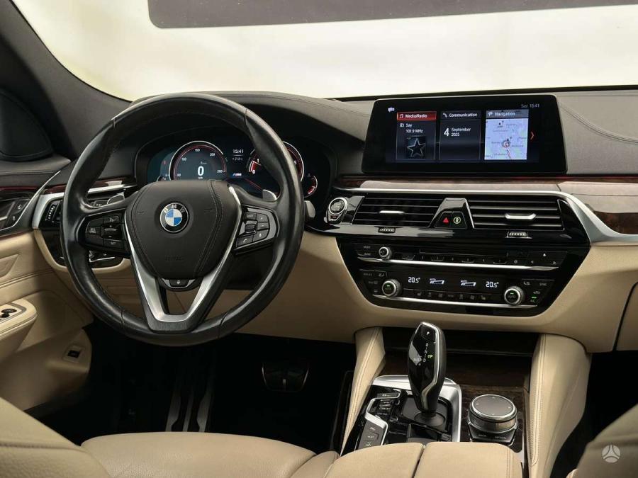 White BMW 640 Gran Turismo 2018 in Vilnius, with an engine capacity of 3.00 L and mileage of 78 thousand km for 30450 €, photo 17 on AUTOMOTO.COM.LV