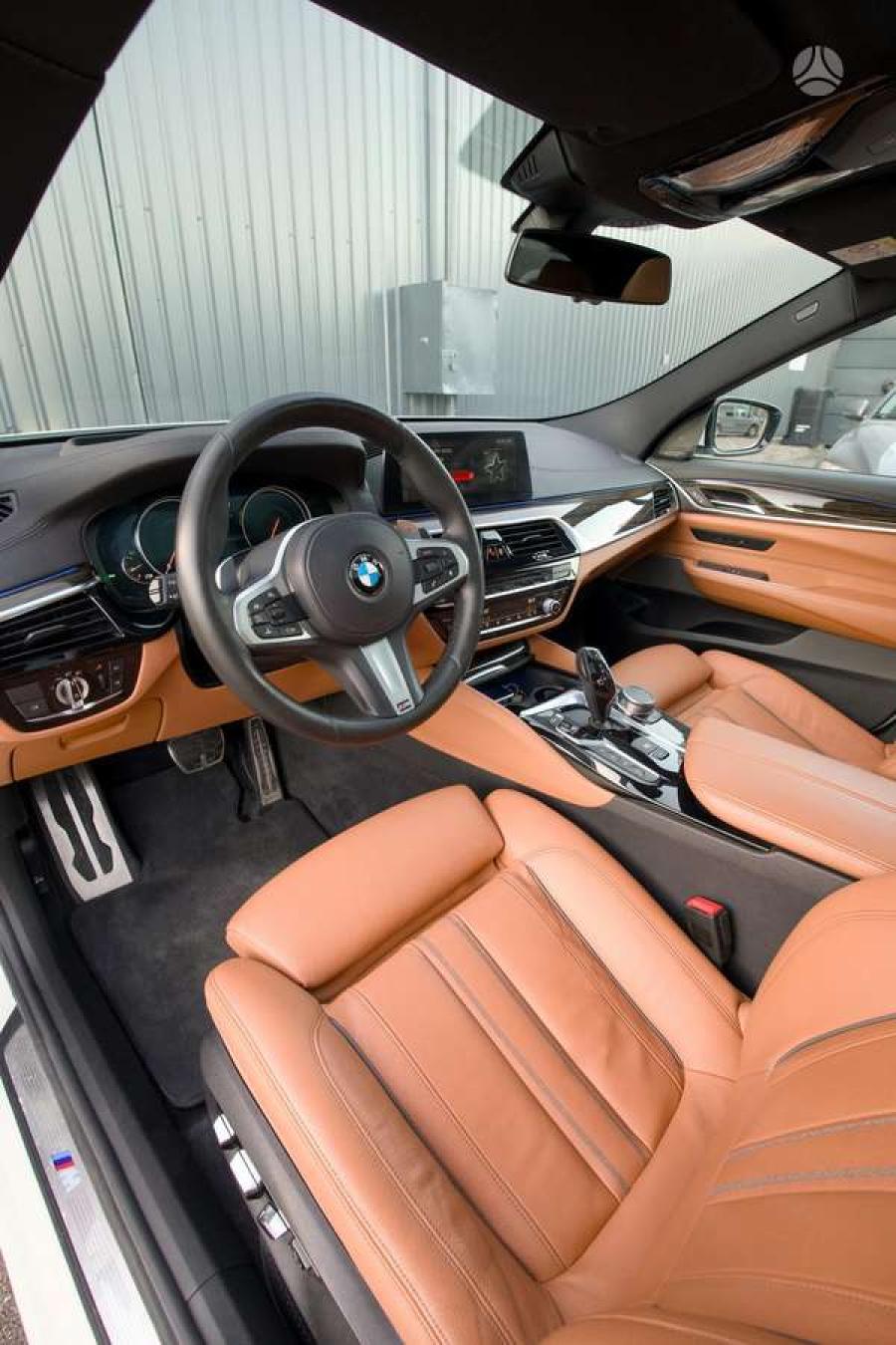 Balts BMW 640 Gran Turismo 2018 Viļņa, ar dzinēja tilpumu 3.00 L un nobraukumu 150 tūkst. km par 26000 €, foto 12 vietnē AUTOMOTO.COM.LV
