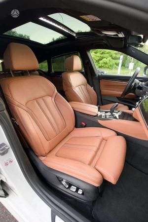 Balts BMW 640 Gran Turismo 2018 Viļņa, ar dzinēja tilpumu 3.00 L un nobraukumu 150 tūkst. km par 26000 €, foto 25 vietnē AUTOMOTO.COM.LV
