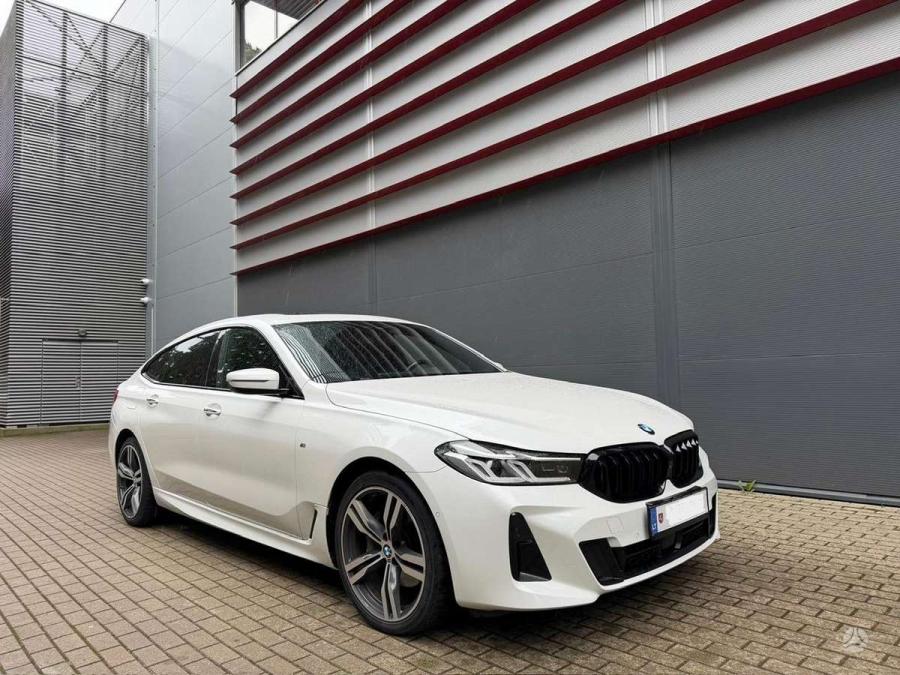 Белый БМВ 640 Gran Turismo 2018 в Вильнюс, объемом двигателя 3.00 л и пробегом 110 тыс. км за 28900 €, фото 1 на AUTOMOTO.COM.LV