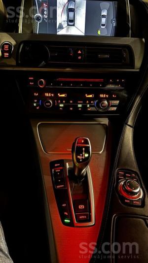 Pelēks BMW 640 2013 Rīga, ar dzinēja tilpumu 3.00 L un nobraukumu 240 tūkst. km par 21000 €, foto 12 vietnē AUTOMOTO.COM.LV