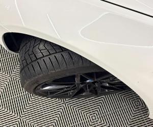 Balts BMW 640 2011 Marijampole, ar dzinēja tilpumu 2.99 L un nobraukumu 207 tūkst. km par 14650 €, foto 24 vietnē AUTOMOTO.COM.LV