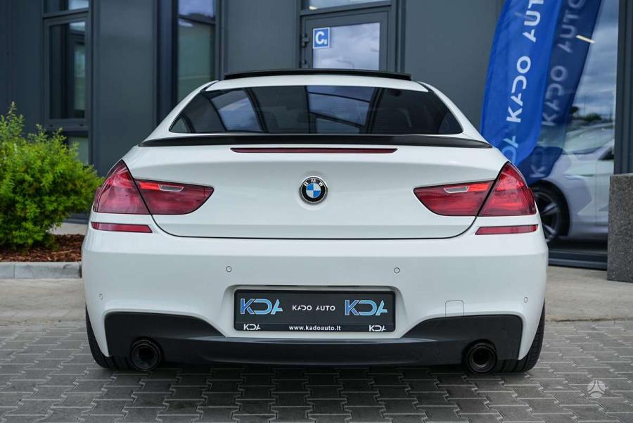 White BMW 640 2011 in Kaunas, with an engine capacity of 2.99 L and mileage of 319 thousand km for 14950 €, photo 13 on AUTOMOTO.COM.LV