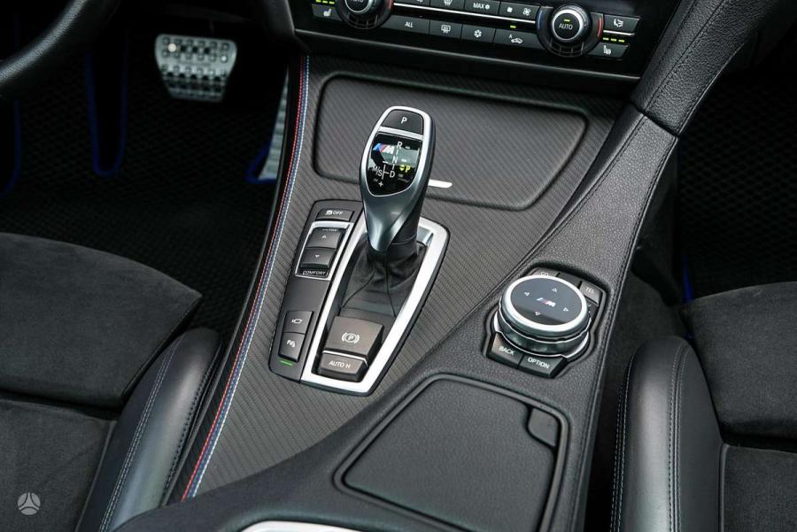 White BMW 640 2011 in Kaunas, with an engine capacity of 2.99 L and mileage of 319 thousand km for 14950 €, photo 21 on AUTOMOTO.COM.LV
