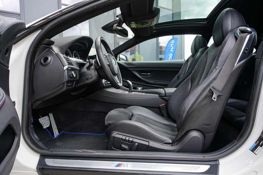 White BMW 640 2011 in Kaunas, with an engine capacity of 2.99 L and mileage of 319 thousand km for 14950 €, photo 24 on AUTOMOTO.COM.LV