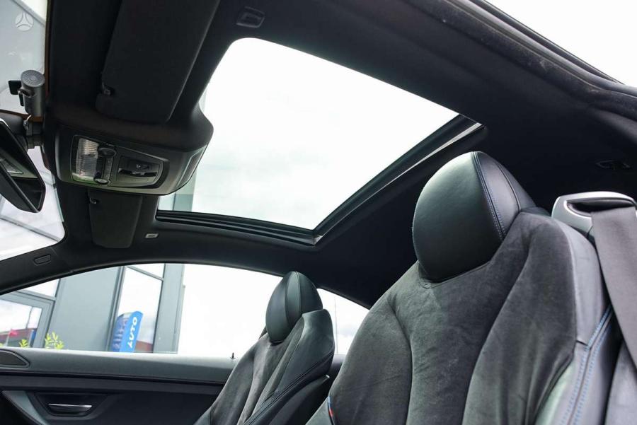 White BMW 640 2011 in Kaunas, with an engine capacity of 2.99 L and mileage of 319 thousand km for 14950 €, photo 25 on AUTOMOTO.COM.LV