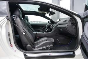 White BMW 640 2011 in Kaunas, with an engine capacity of 2.99 L and mileage of 319 thousand km for 14950 €, photo 38 on AUTOMOTO.COM.LV