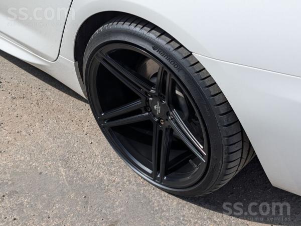 White BMW 640 2015 in Talsi, with an engine capacity of 3.00 L and mileage of 161 thousand km for 22000 €, photo 9 on AUTOMOTO.COM.LV