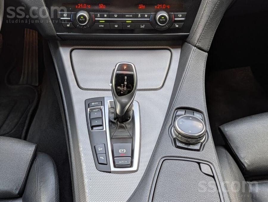 White BMW 640 2015 in Talsi, with an engine capacity of 3.00 L and mileage of 163 thousand km for 19500 €, photo 23 on AUTOMOTO.COM.LV
