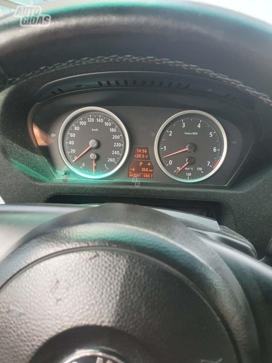 Black BMW 645 2004 in Kaunas, with an engine capacity of 4.50 L and mileage of 247 thousand km for 5800 €, photo 13 on AUTOMOTO.COM.LV