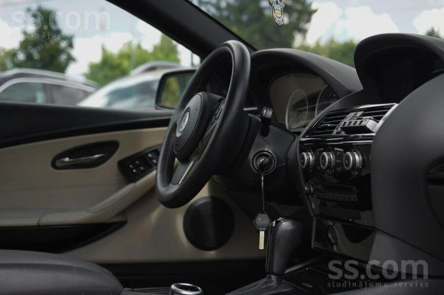 Black BMW 645 2004 in Riga, with an engine capacity of 4.40 L and mileage of 115 thousand km for 10990 €, photo 7 on AUTOMOTO.COM.LV