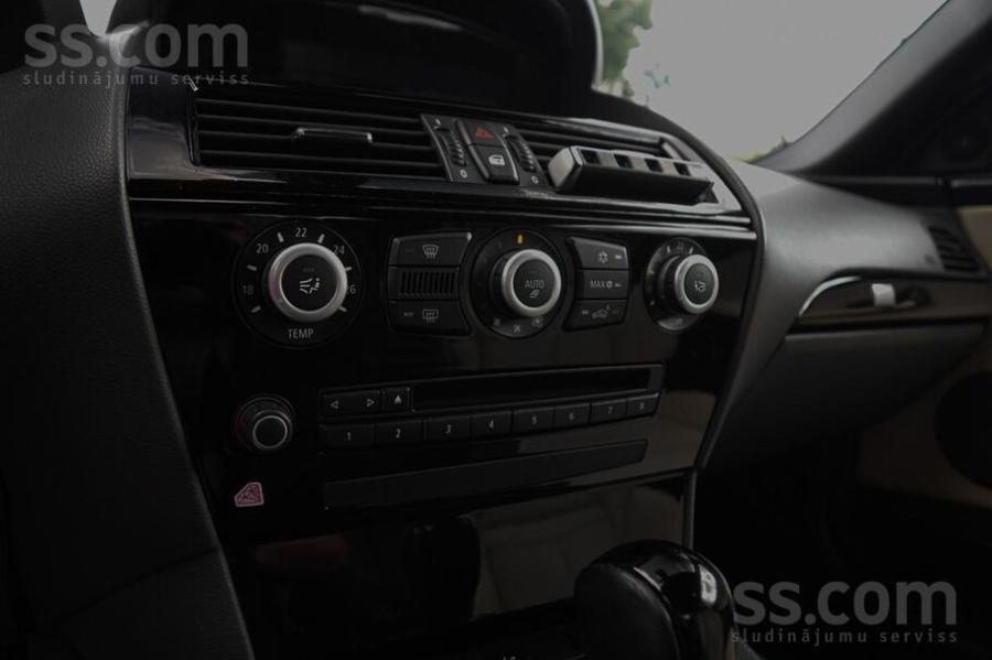 Black BMW 645 2004 in Riga, with an engine capacity of 4.40 L and mileage of 115 thousand km for 10990 €, photo 15 on AUTOMOTO.COM.LV