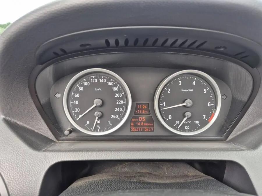 Melns BMW 645 2004 Liepāja, ar dzinēja tilpumu 4.40 L un nobraukumu 237 tūkst. km par 7500 €, foto 18 vietnē AUTOMOTO.COM.LV