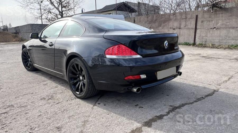 Black BMW 645 2003 in Liepaja, with an engine capacity of 4.50 L and mileage of 205 thousand km for 3250 €, photo 5 on AUTOMOTO.COM.LV