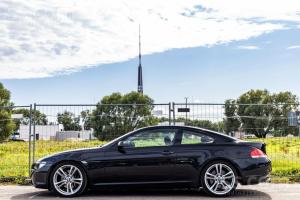 Black BMW 645 2003 in Riga, with an engine capacity of 4.40 L and mileage of 167 thousand km for 14990 €, photo 5 on AUTOMOTO.COM.LV