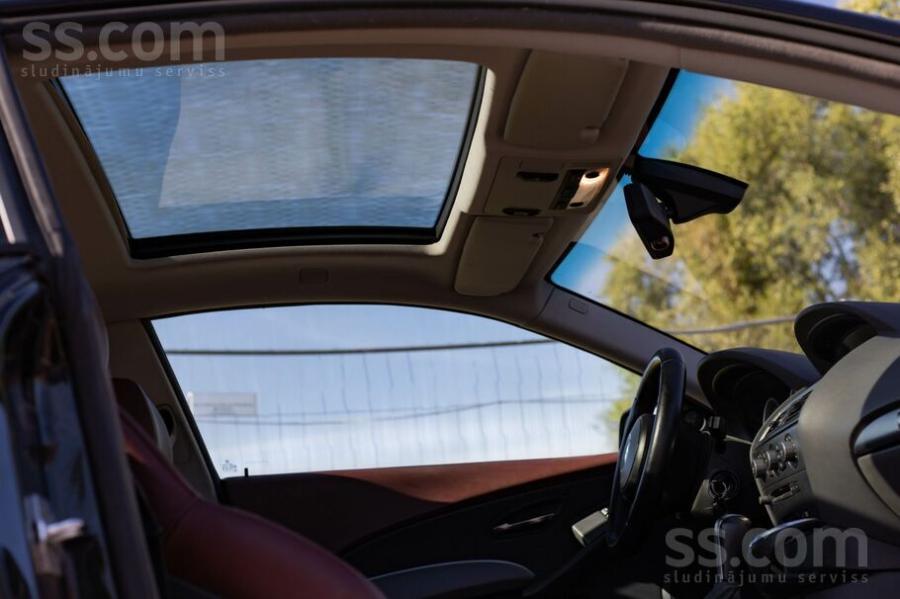 Black BMW 645 2003 in Riga, with an engine capacity of 4.40 L and mileage of 167 thousand km for 14990 €, photo 26 on AUTOMOTO.COM.LV