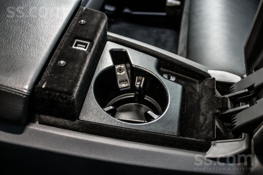 BMW 645 2004 Rīga, ar dzinēja tilpumu 4.40 L un nobraukumu 212 tūkst. km par 12990 €, foto 21 vietnē AUTOMOTO.COM.LV