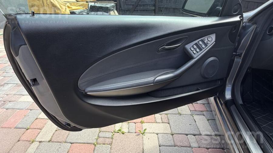 Pelēks BMW 645 2004 Limbaži, ar dzinēja tilpumu 4.50 L un nobraukumu 156 tūkst. km par 8500 €, foto 12 vietnē AUTOMOTO.COM.LV