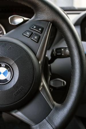 Pelēks BMW 645 2004 Rīga, ar dzinēja tilpumu 4.40 L un nobraukumu 216 tūkst. km par 15990 €, foto 17 vietnē AUTOMOTO.COM.LV
