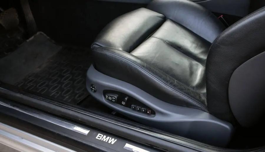 Pelēks BMW 645 2004 Rīga, ar dzinēja tilpumu 4.40 L un nobraukumu 216 tūkst. km par 15990 €, foto 27 vietnē AUTOMOTO.COM.LV