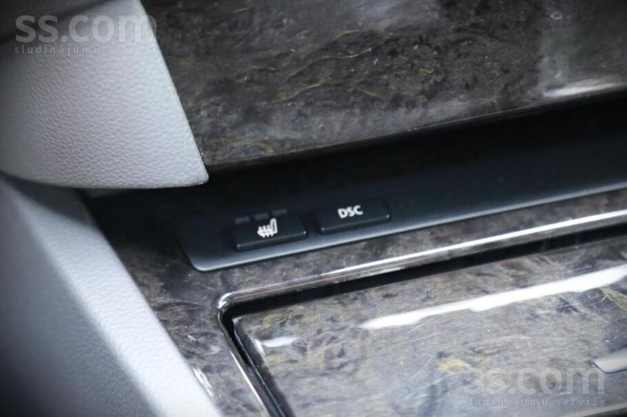 Pelēks BMW 645 2004 Rīga, ar dzinēja tilpumu 4.40 L un nobraukumu 233 tūkst. km par 7495 €, foto 18 vietnē AUTOMOTO.COM.LV