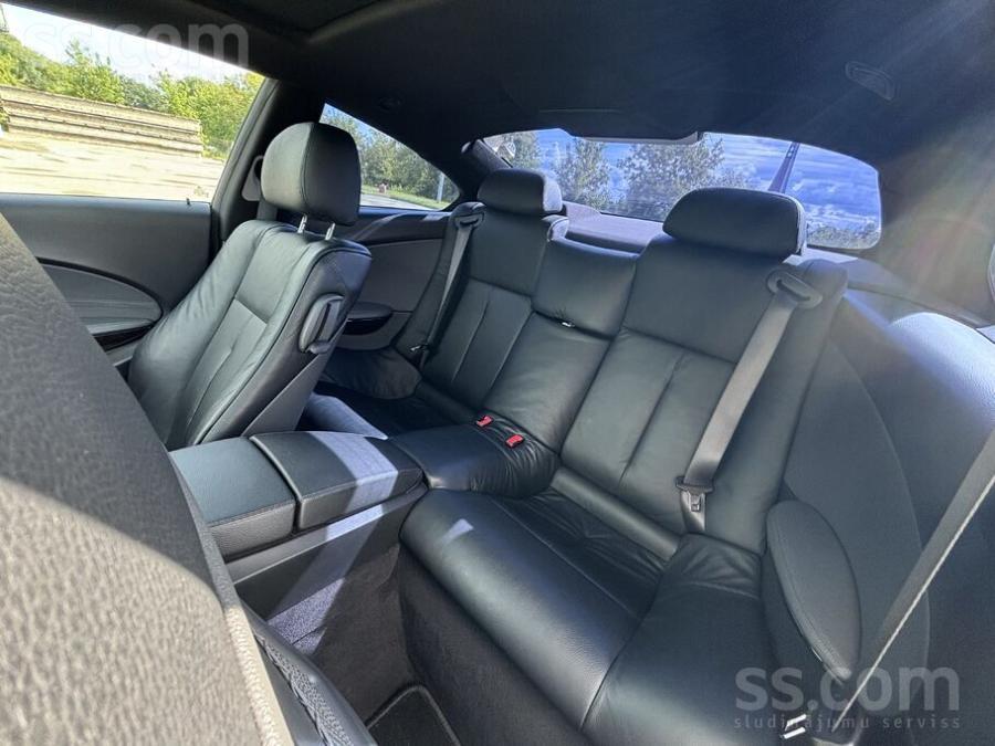 Balts BMW 645 2004 Rīga, ar dzinēja tilpumu 4.40 L un nobraukumu 91 tūkst. km par 10500 €, foto 17 vietnē AUTOMOTO.COM.LV