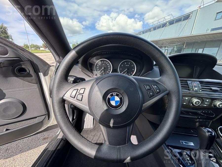 Balts BMW 645 2004 Rīga, ar dzinēja tilpumu 4.40 L un nobraukumu 91 tūkst. km par 10500 €, foto 18 vietnē AUTOMOTO.COM.LV